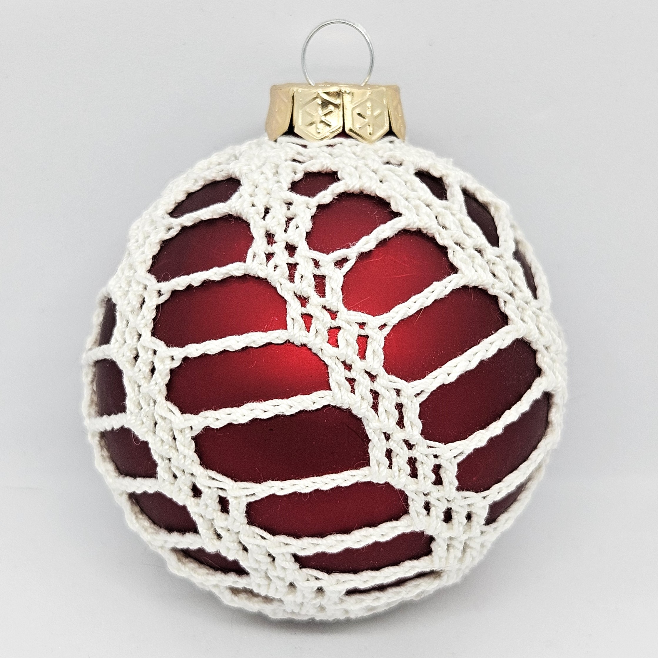 Crochet Covered Christmas Baubles #3 – free pattern – Fidgety Hands Crochet